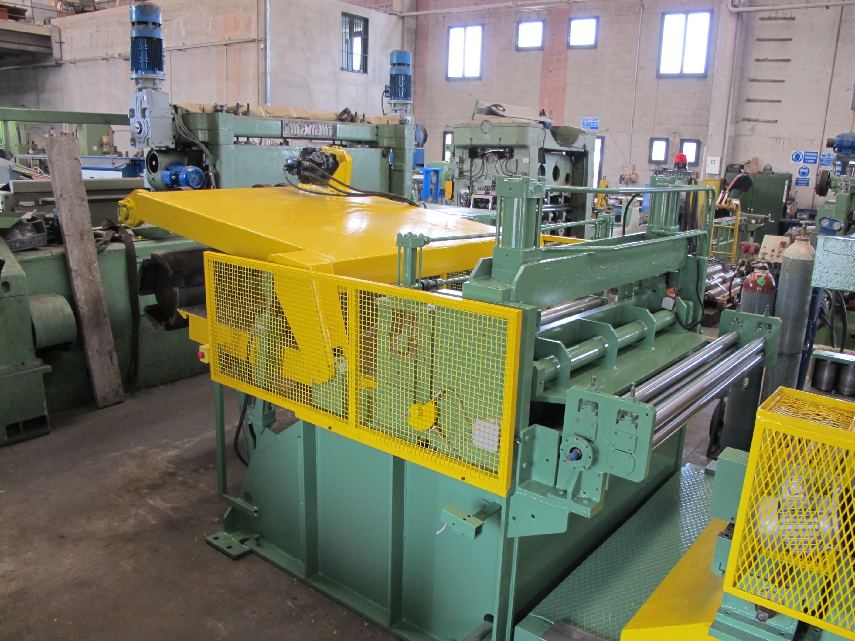 LINEA DI TAGLIO LONGITUDINALE 1500x3,5 - TESI SRL